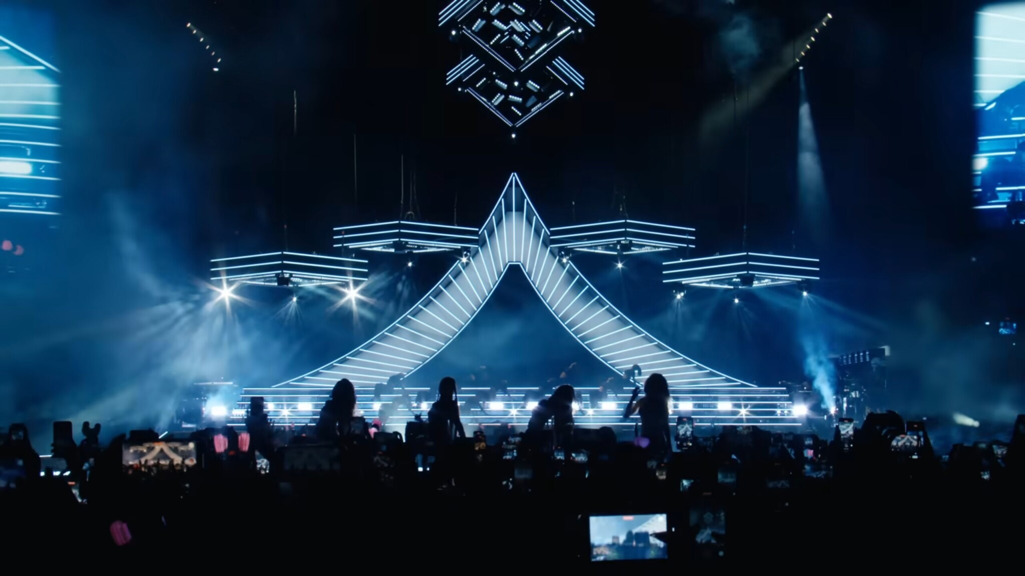 Compact and Waterproof IP PLink Pixel data Injector | ENTTEC : ENTTEC